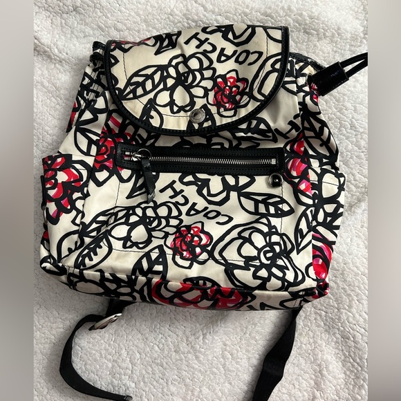 Coach | Bags | Authentic Coach Poppy Daisy Floral Graffiti Backpack ...
